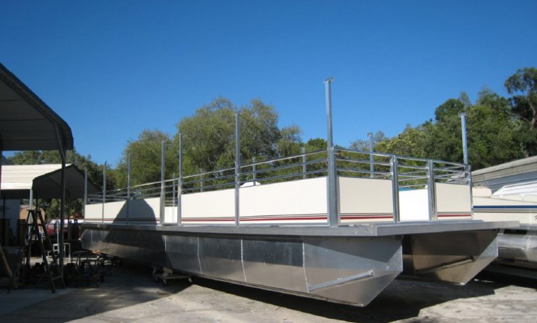 Custom Catamarans - Custom Aluminum Catamaran Boats